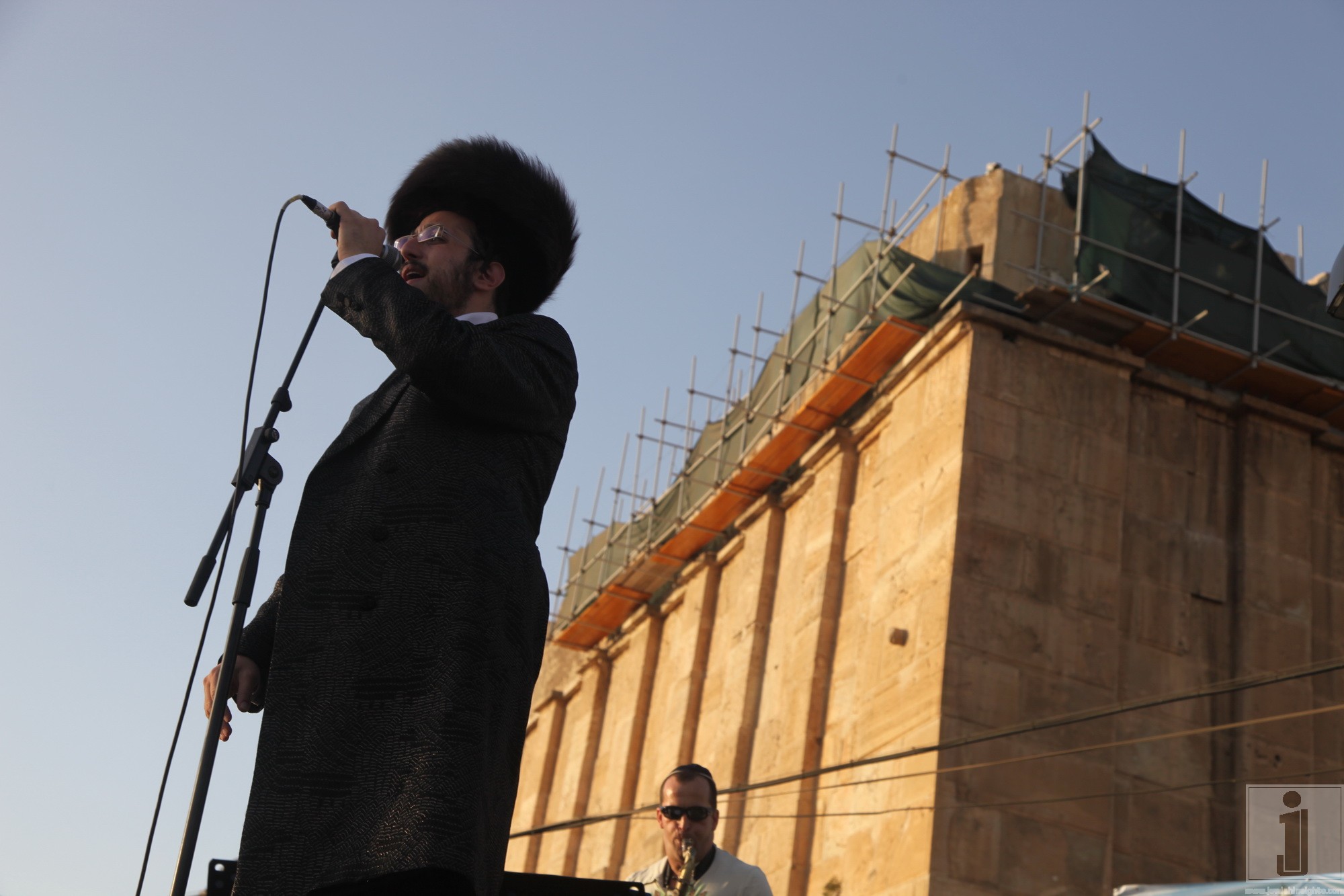 Lipa & Friends at Chevron | Jewish Insights