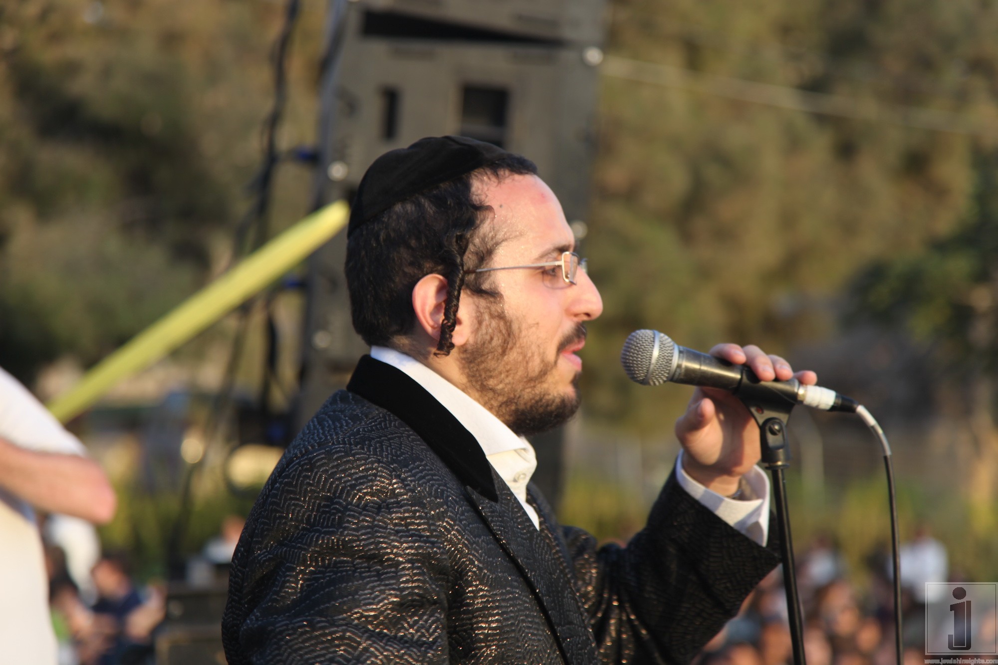 Lipa & Friends at Chevron | Jewish Insights