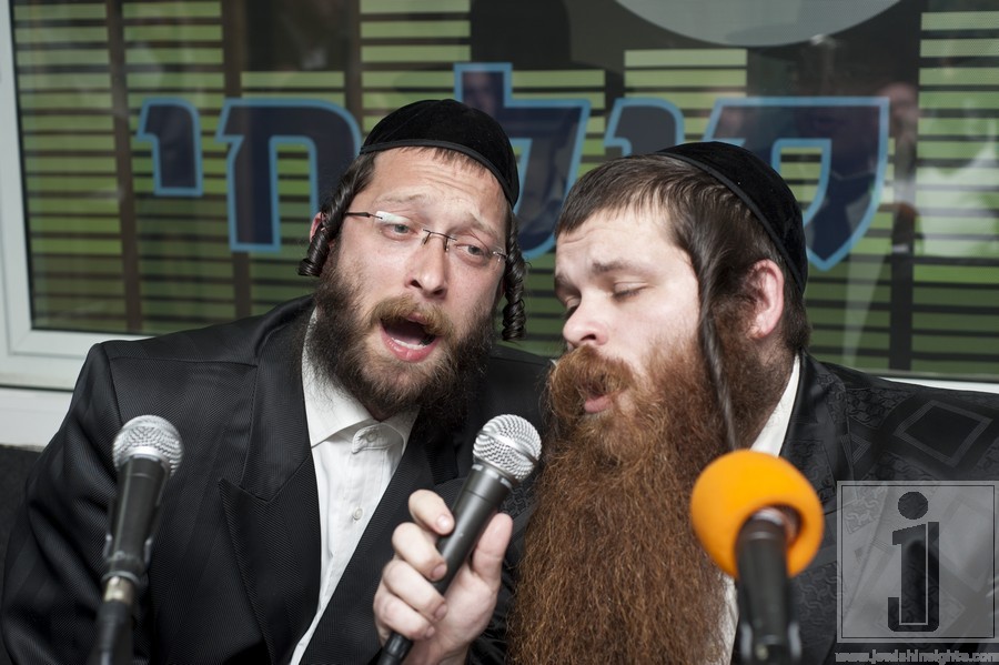 Kumzits at Radio Kol Chai in memory of Rabbi Moshe Goldman z”l with ...