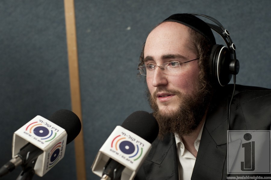 Kumzits at Radio Kol Chai in memory of Rabbi Moshe Goldman z”l with ...
